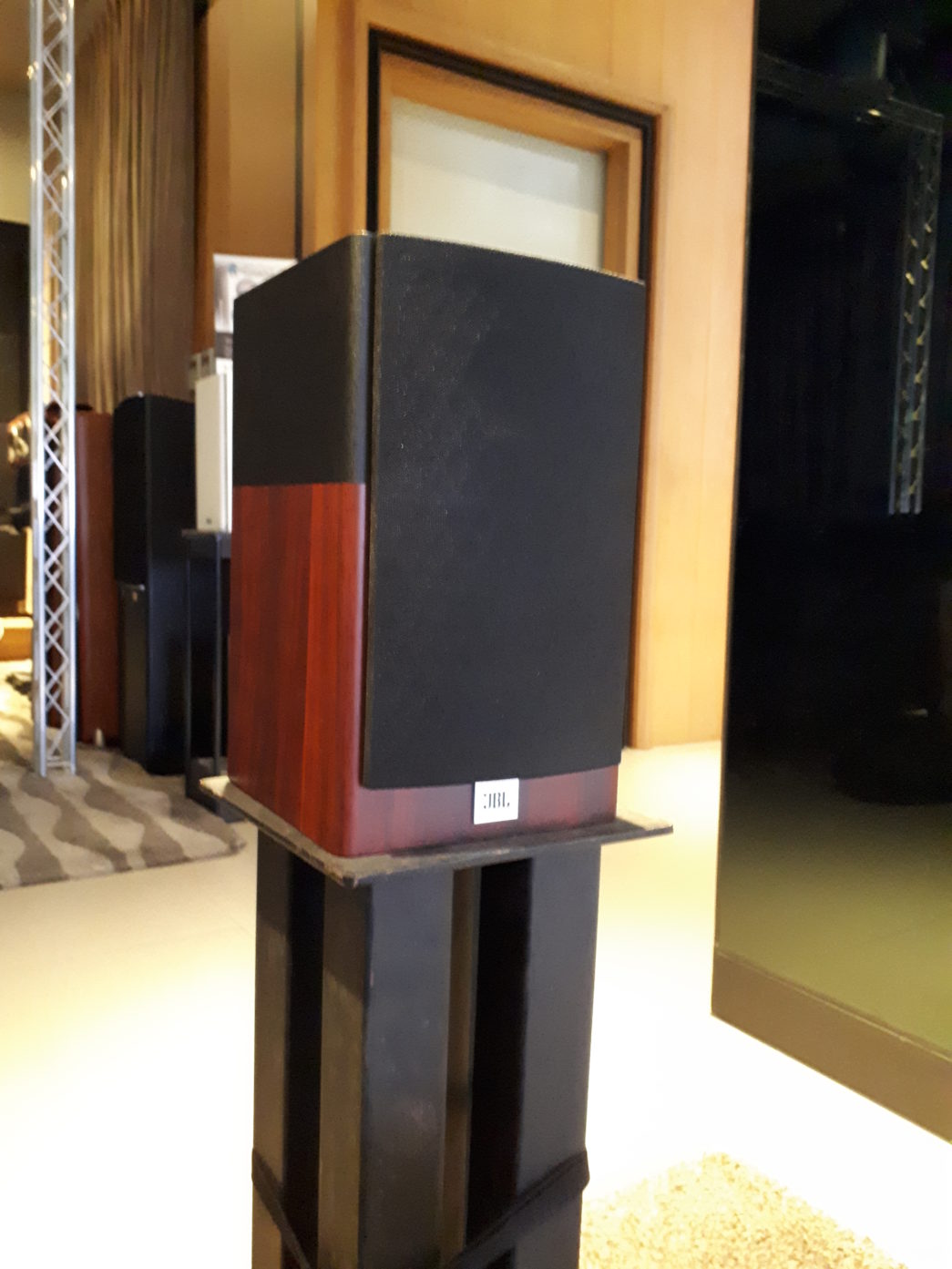 Test Report: ชุดลำโพงโฮมเธียเตอร์ JBL Stage - What HI-FI? Thailand