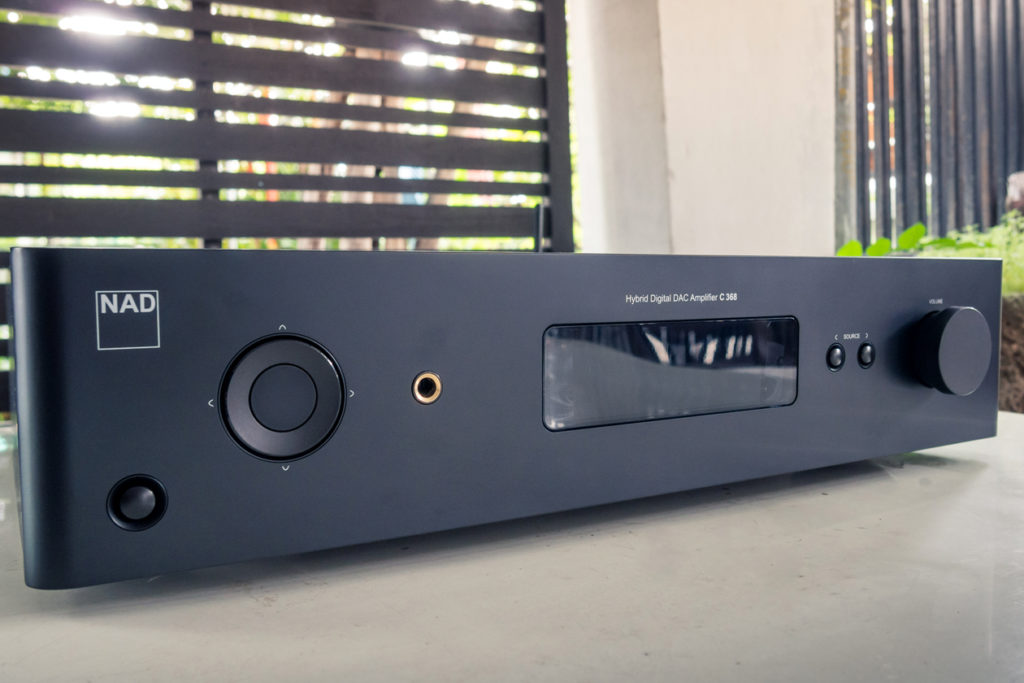 รีวิว NAD C 368 Hybrid Digital DAC Amplifier - What HI-FI? Thailand