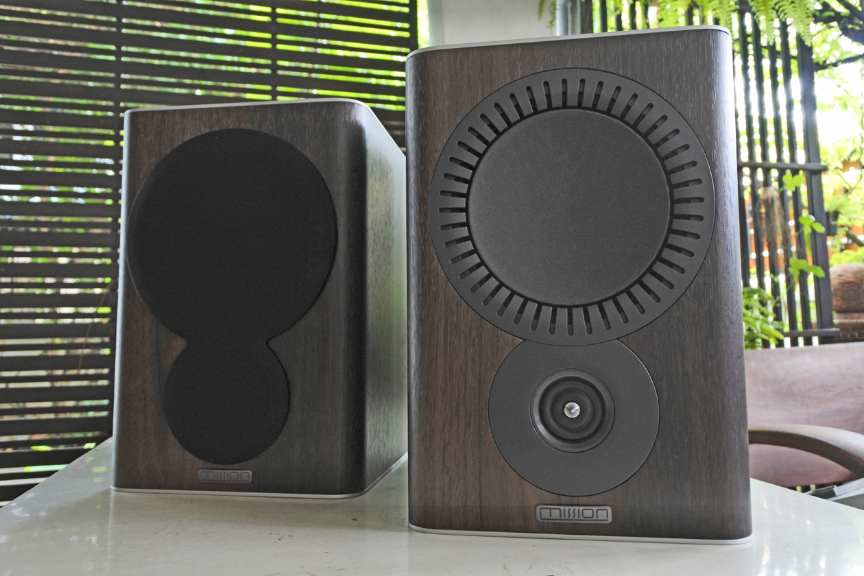 รีวิว Mission QX-2 Bookshelf Speakers - What HI-FI? Thailand