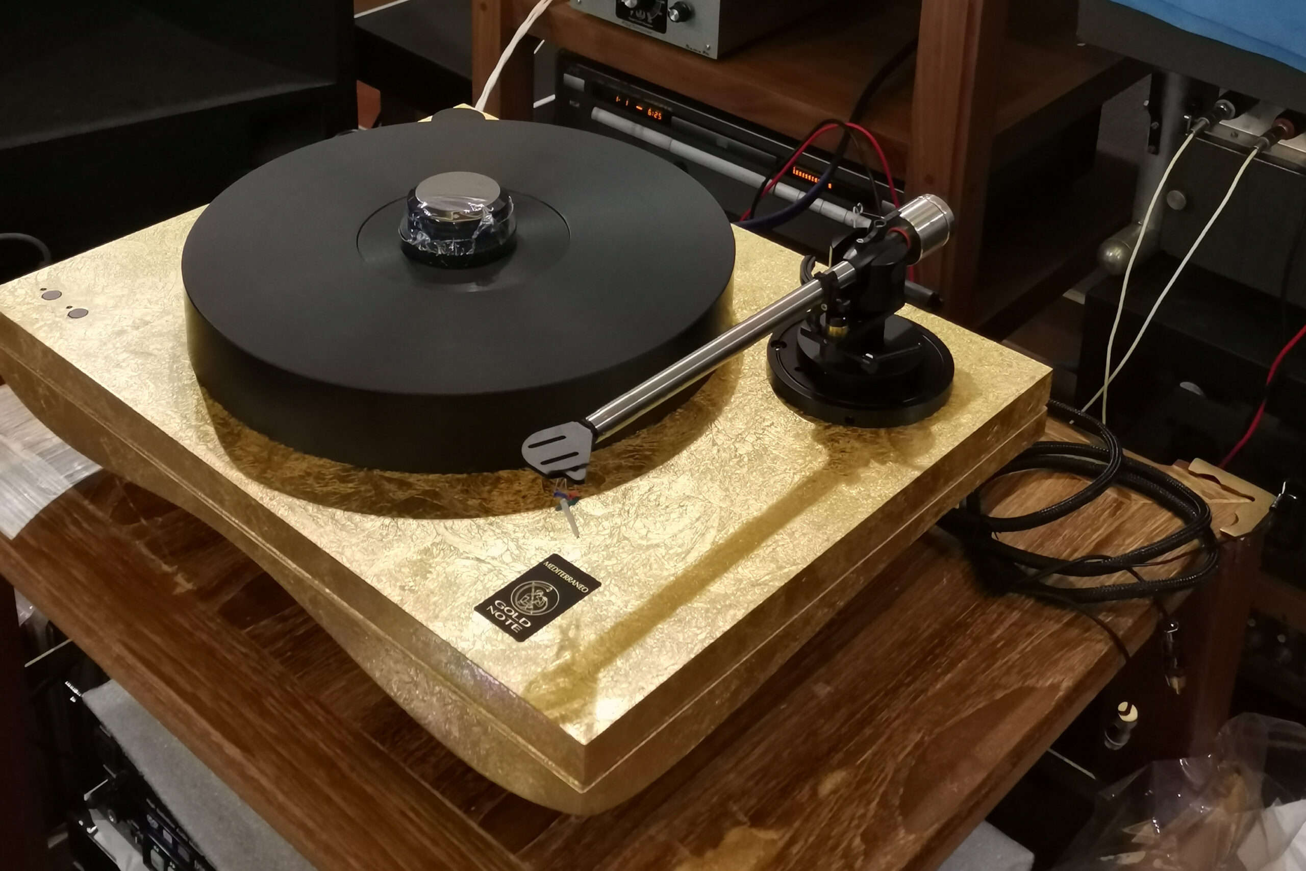 Gold Note: Mediterraneo Full Gold Leaf Edition - What HI-FI? Thailand